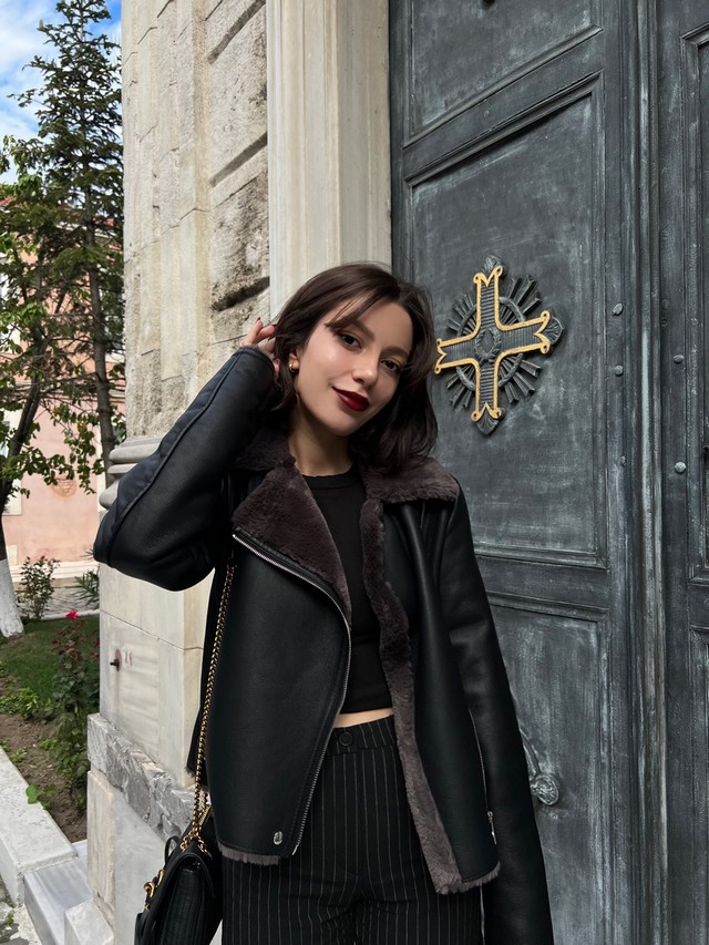 Beyza Aksoy’ın Kaleminden “Siyam-Kış Güneşi” | Altsayfa